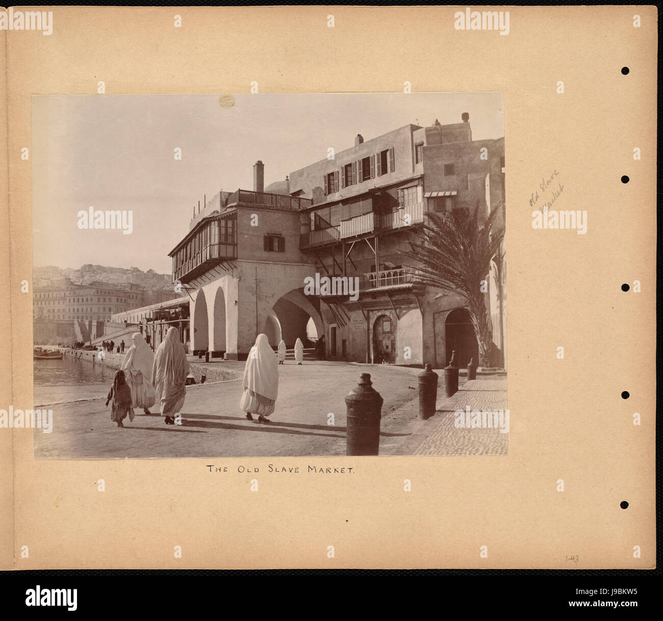 Slavery slave trade slave market hi-res stock photography and images ...