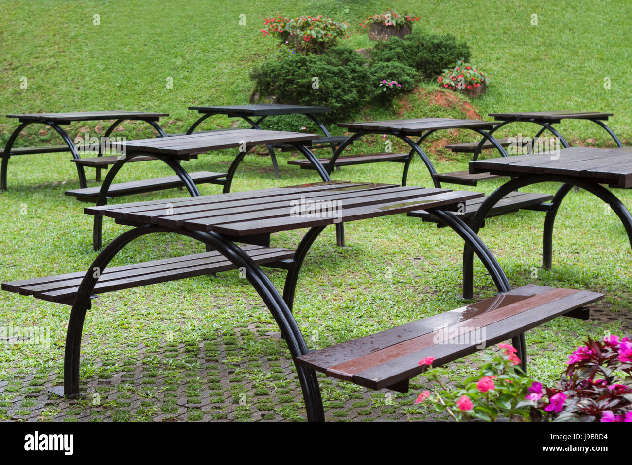 garden bench with table Stock Photo - Alamy