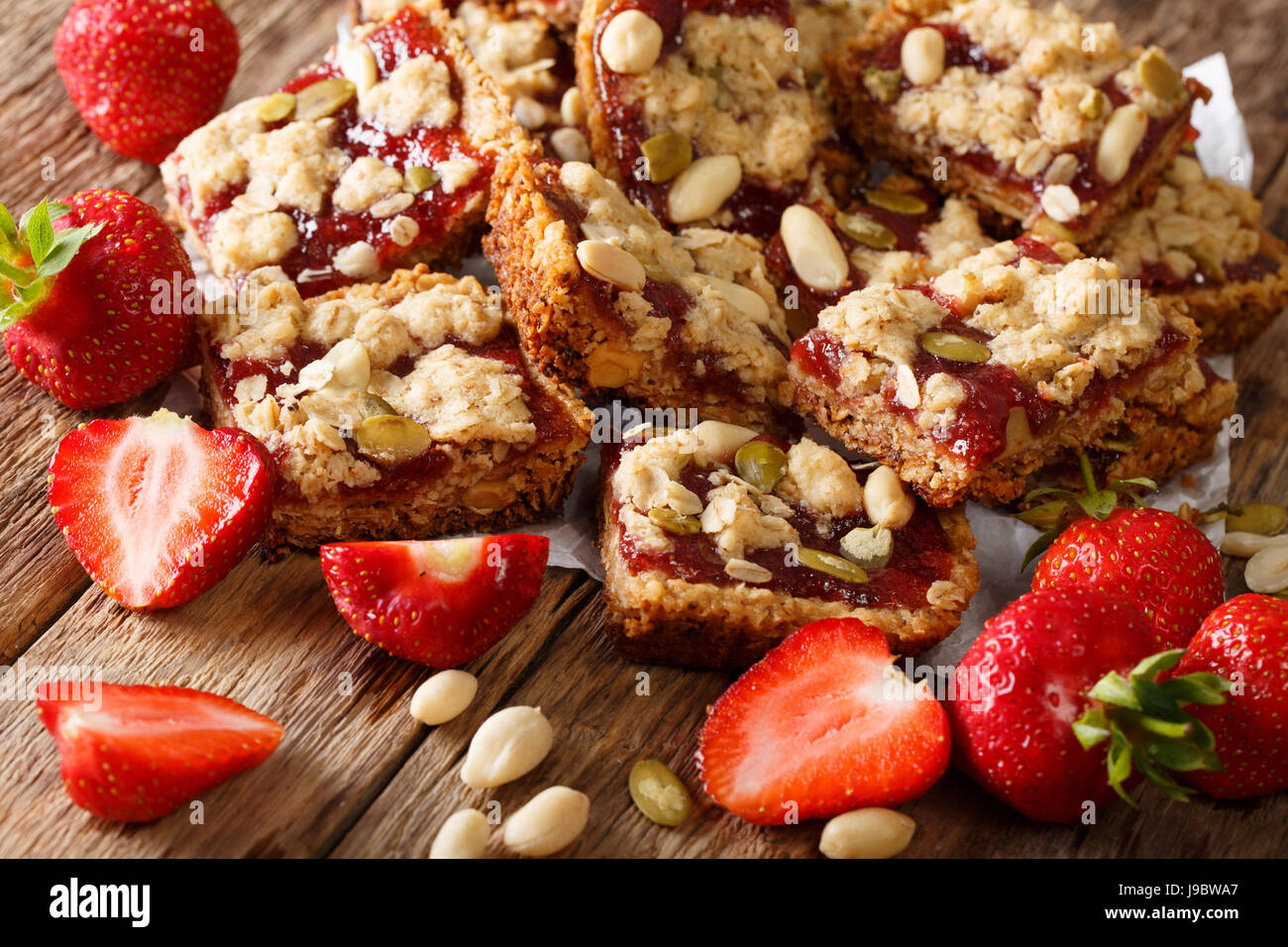 Homemade granola bars peanuts hi-res stock photography and images - Alamy