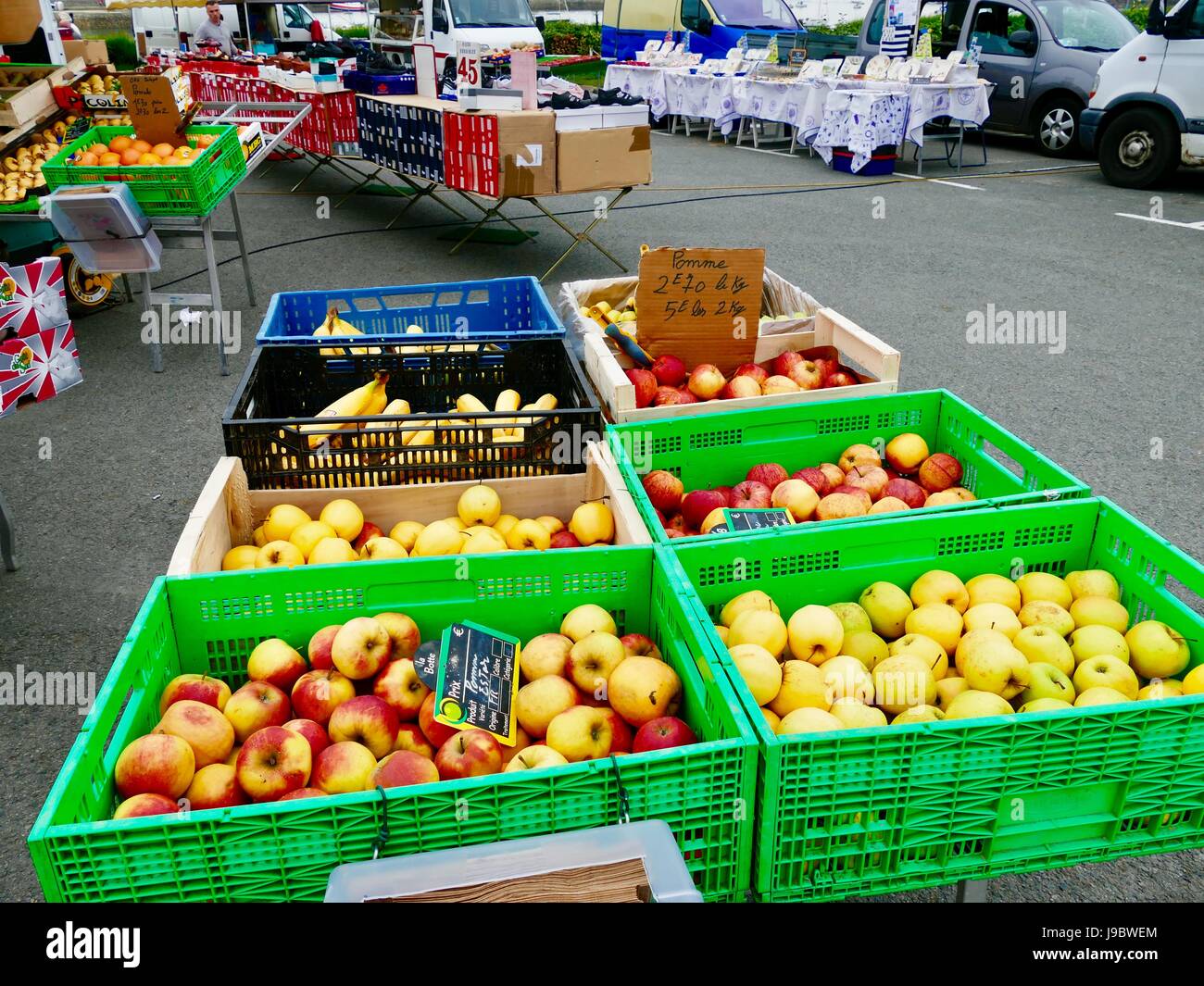 Apple farm france hi-res stock photography and images - Alamy