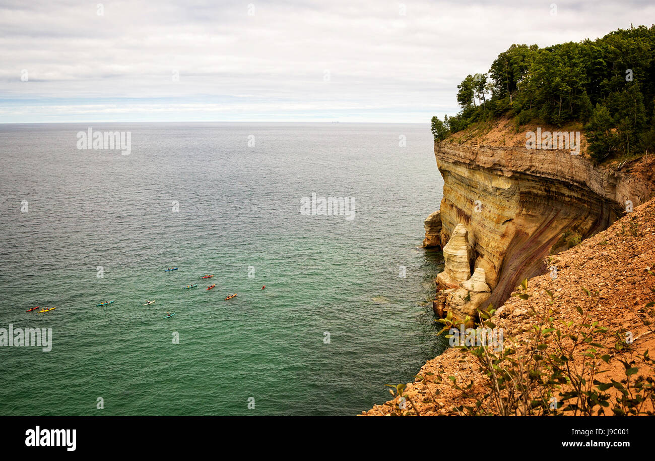 Pictured rocks national shoreline hi-res stock photography and images ...