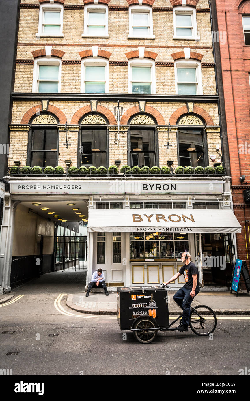 Rathbone place london hi-res stock photography and images - Alamy