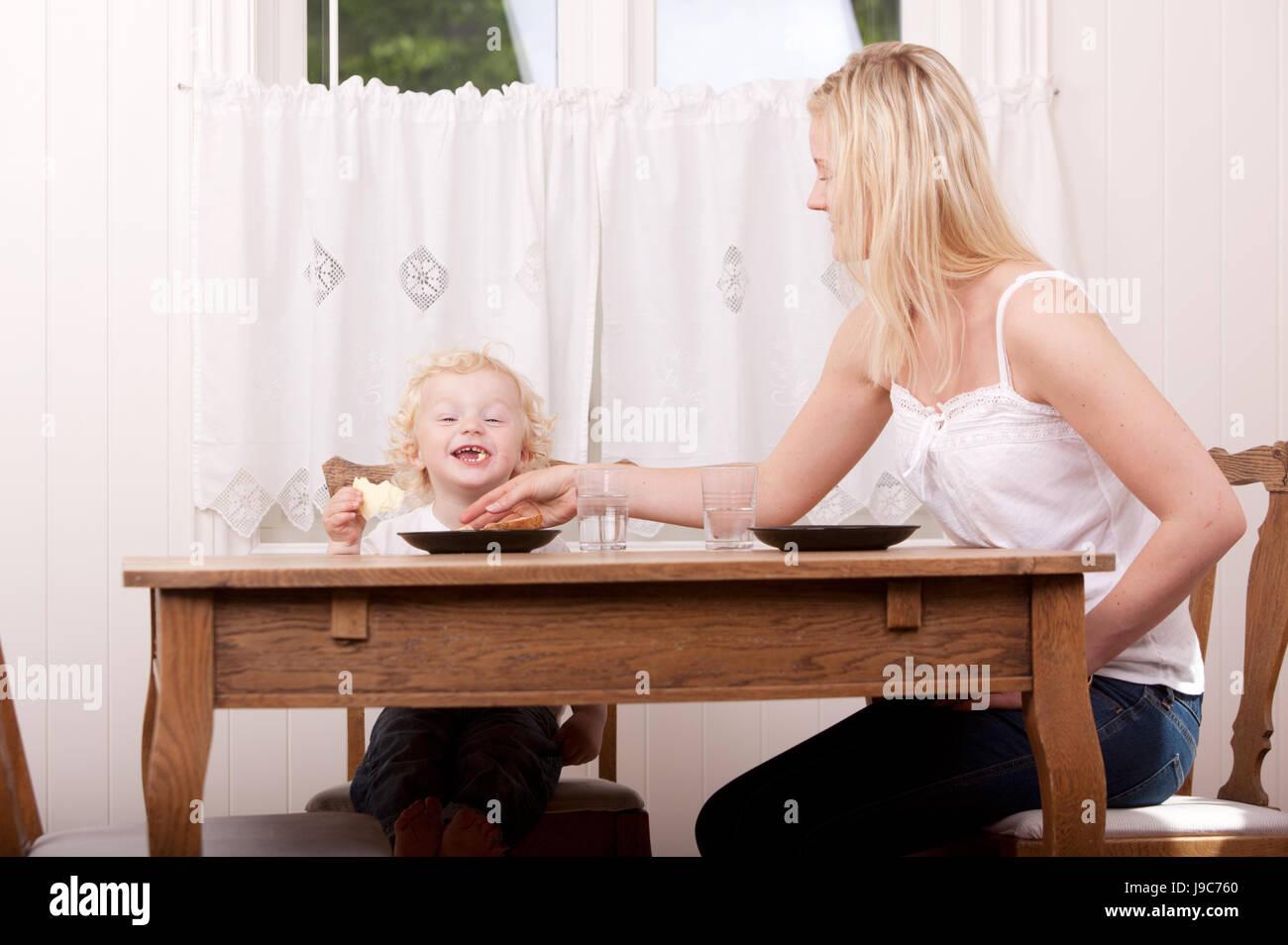 woman, laugh, laughs, laughing, twit, giggle, smile, smiling, laughter ...