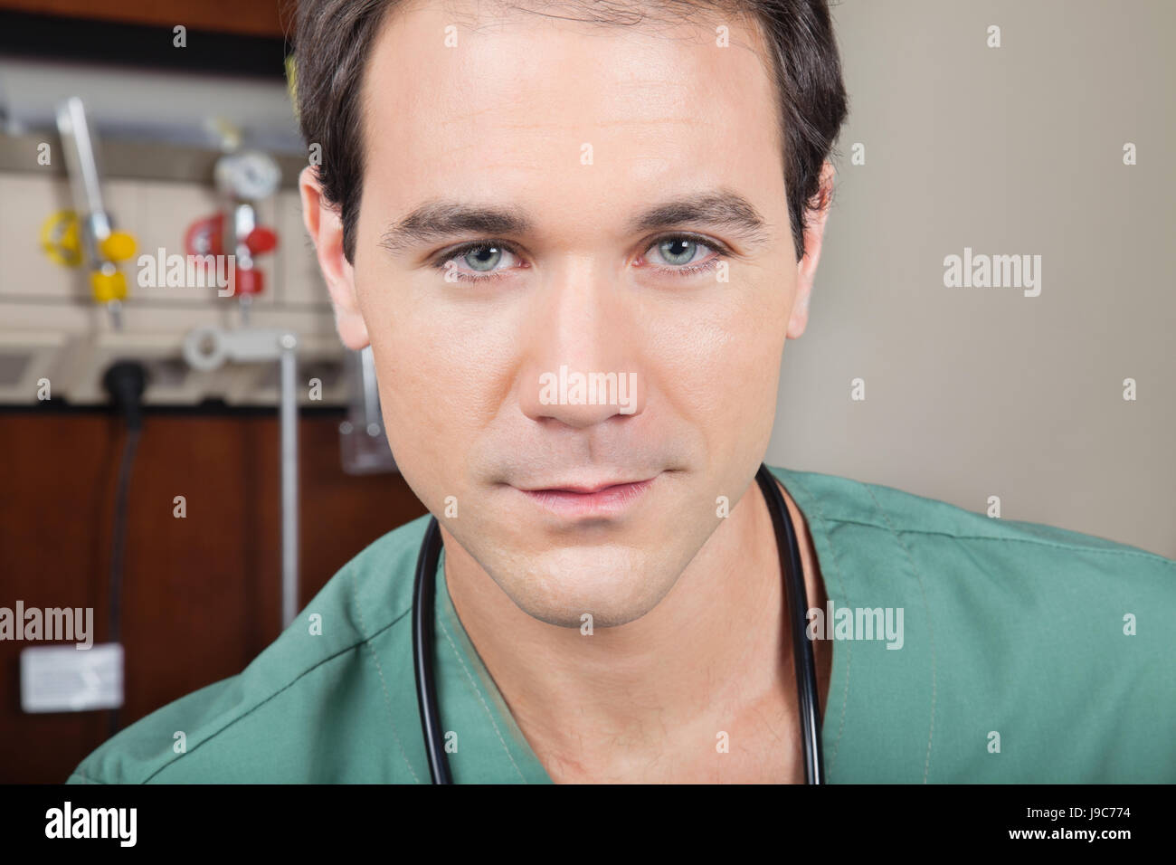 doctor, physician, medic, medical practicioner, humans, human beings ...