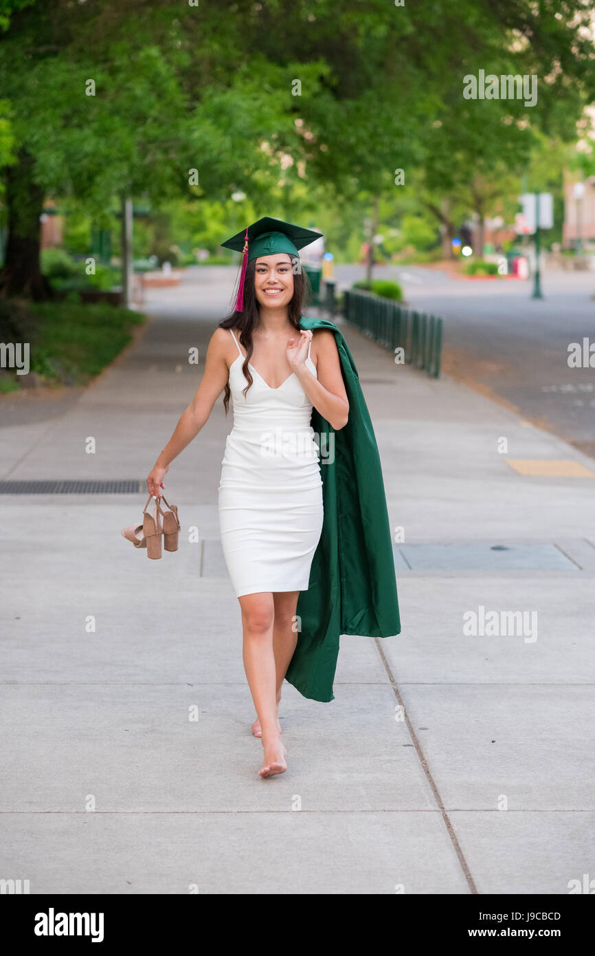 University Graduation Outfits Girls