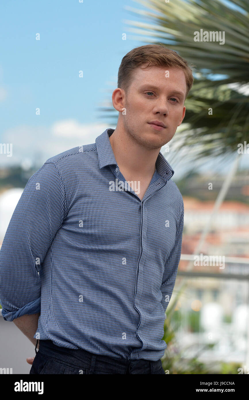 Joe cole actor hi-res stock photography and images - Alamy