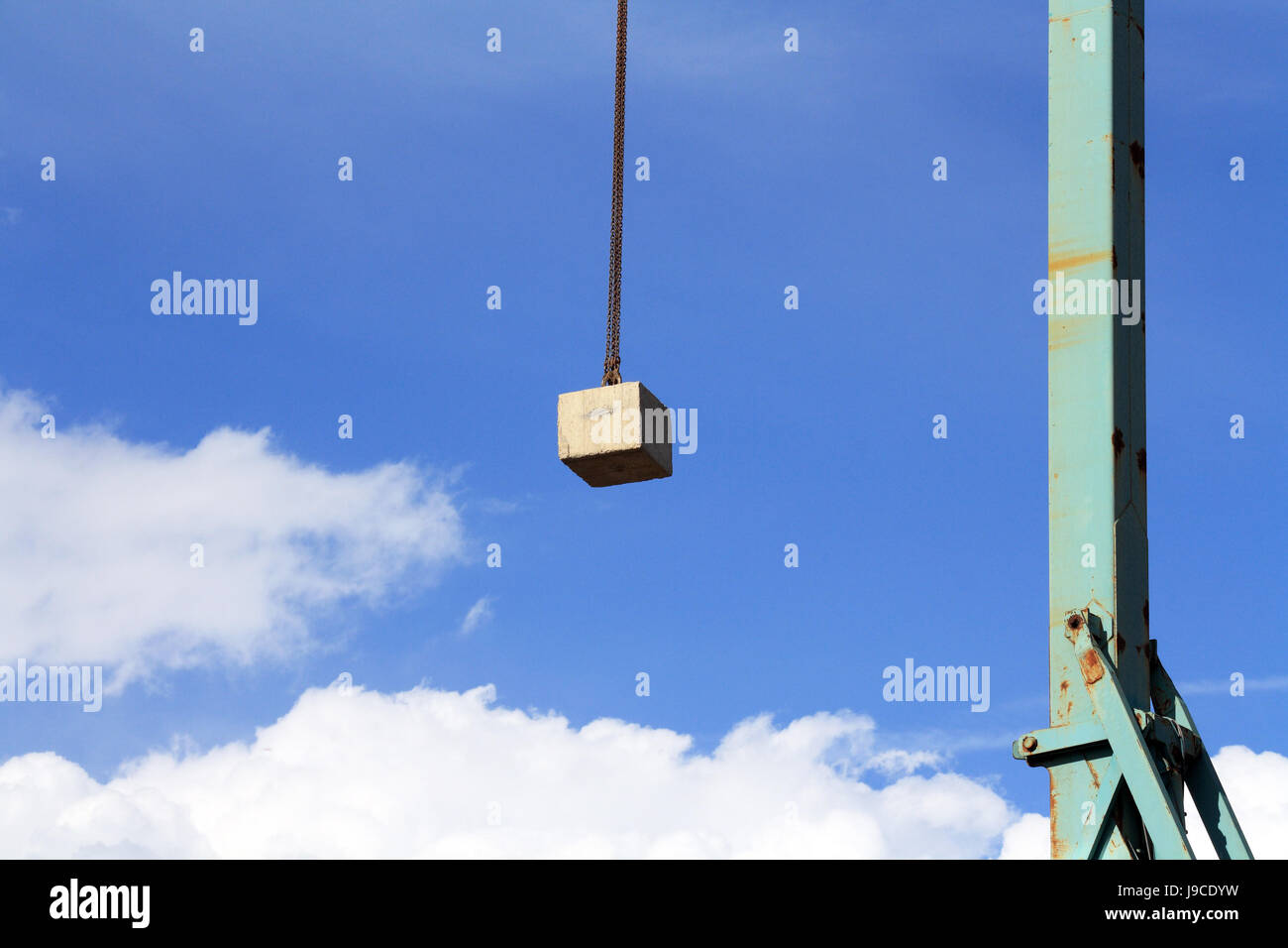 Crane counterweight hi-res stock photography and images - Alamy