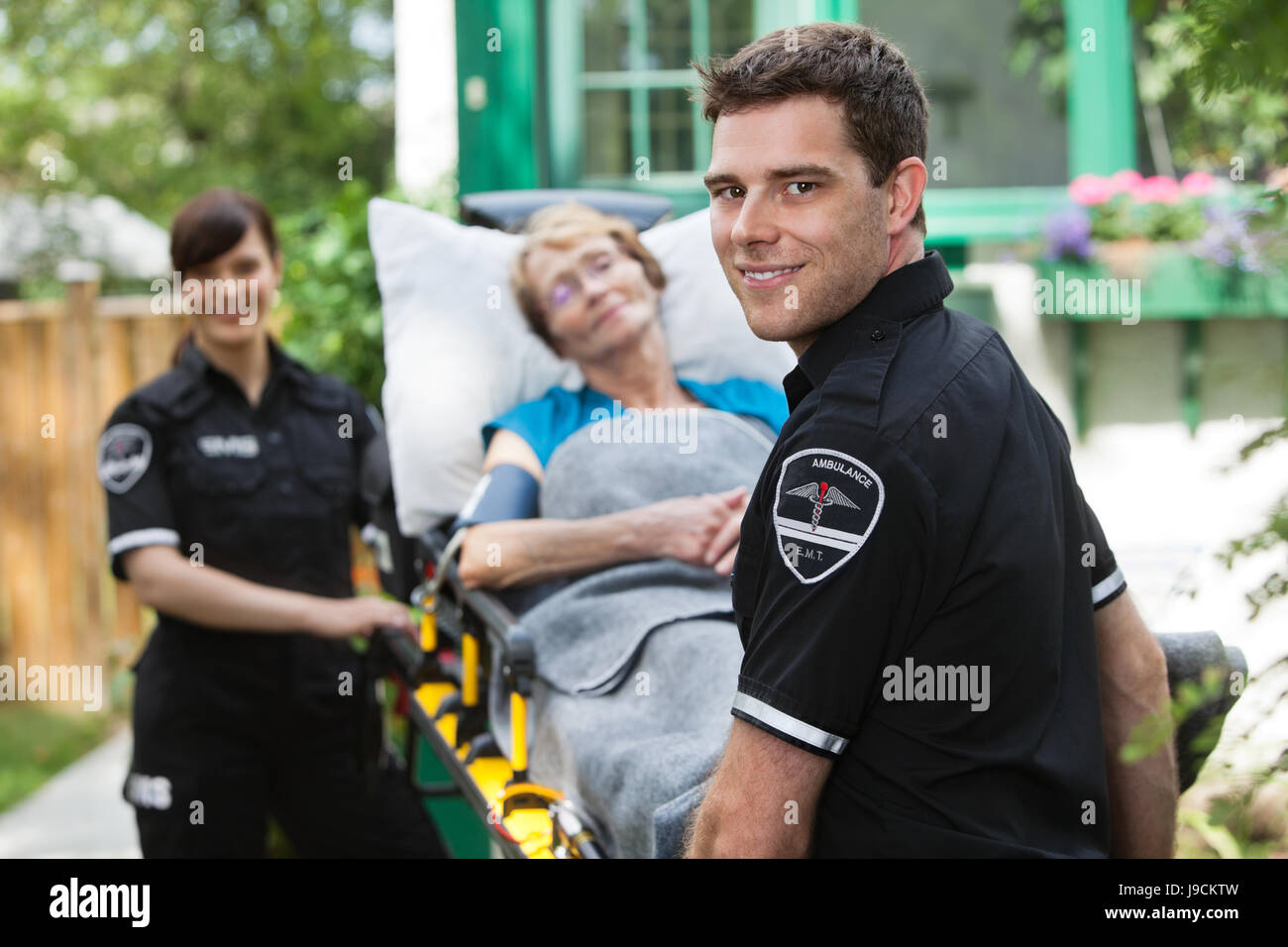 woman, humans, human beings, people, folk, persons, human, human being ...