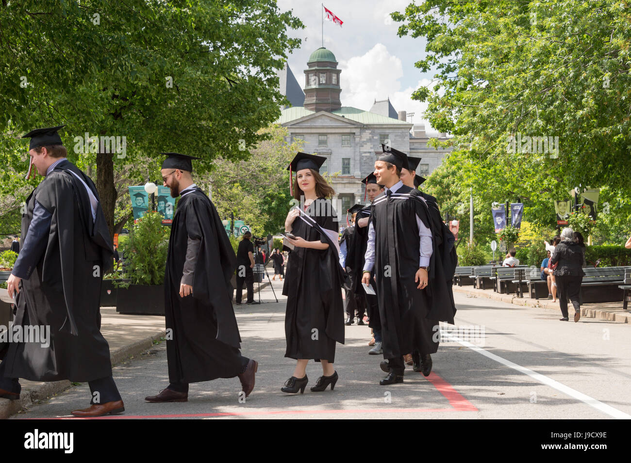 Graduation ceremony hi-res stock photography and images - Alamy