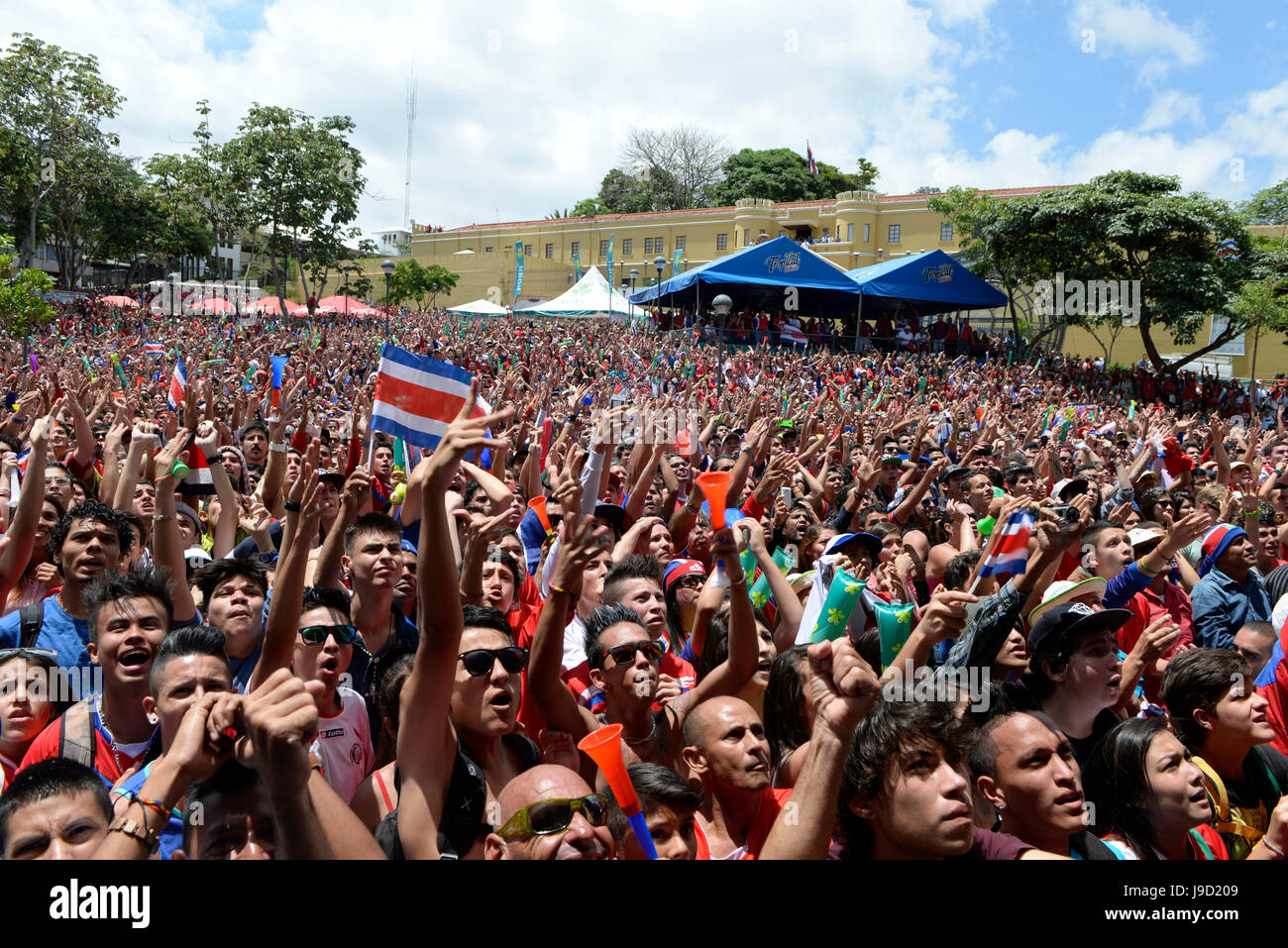 Costa Rica fans gather in San Jose's Plaza de la Democracia to the ...