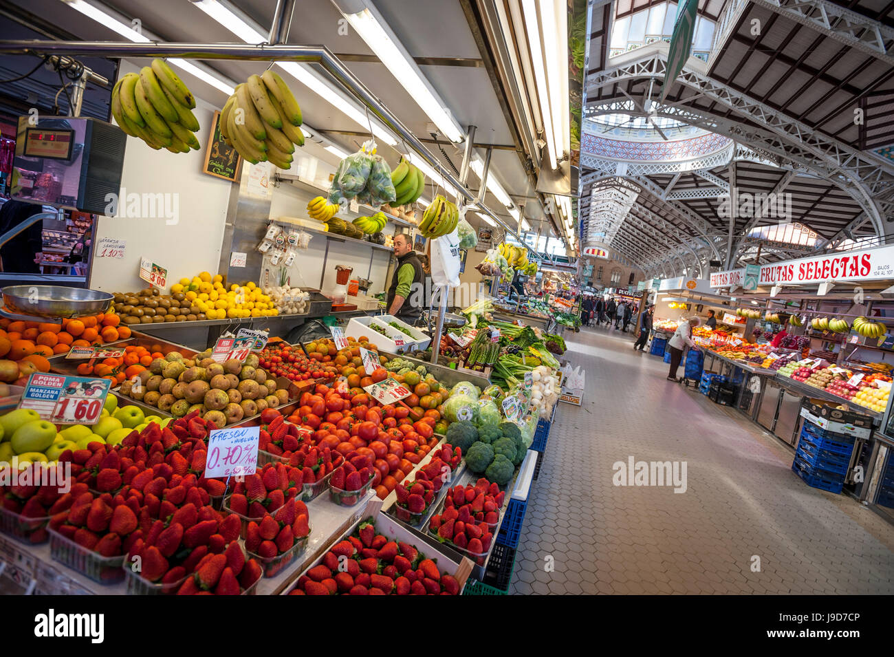Valencia market hi-res stock photography and images - Alamy