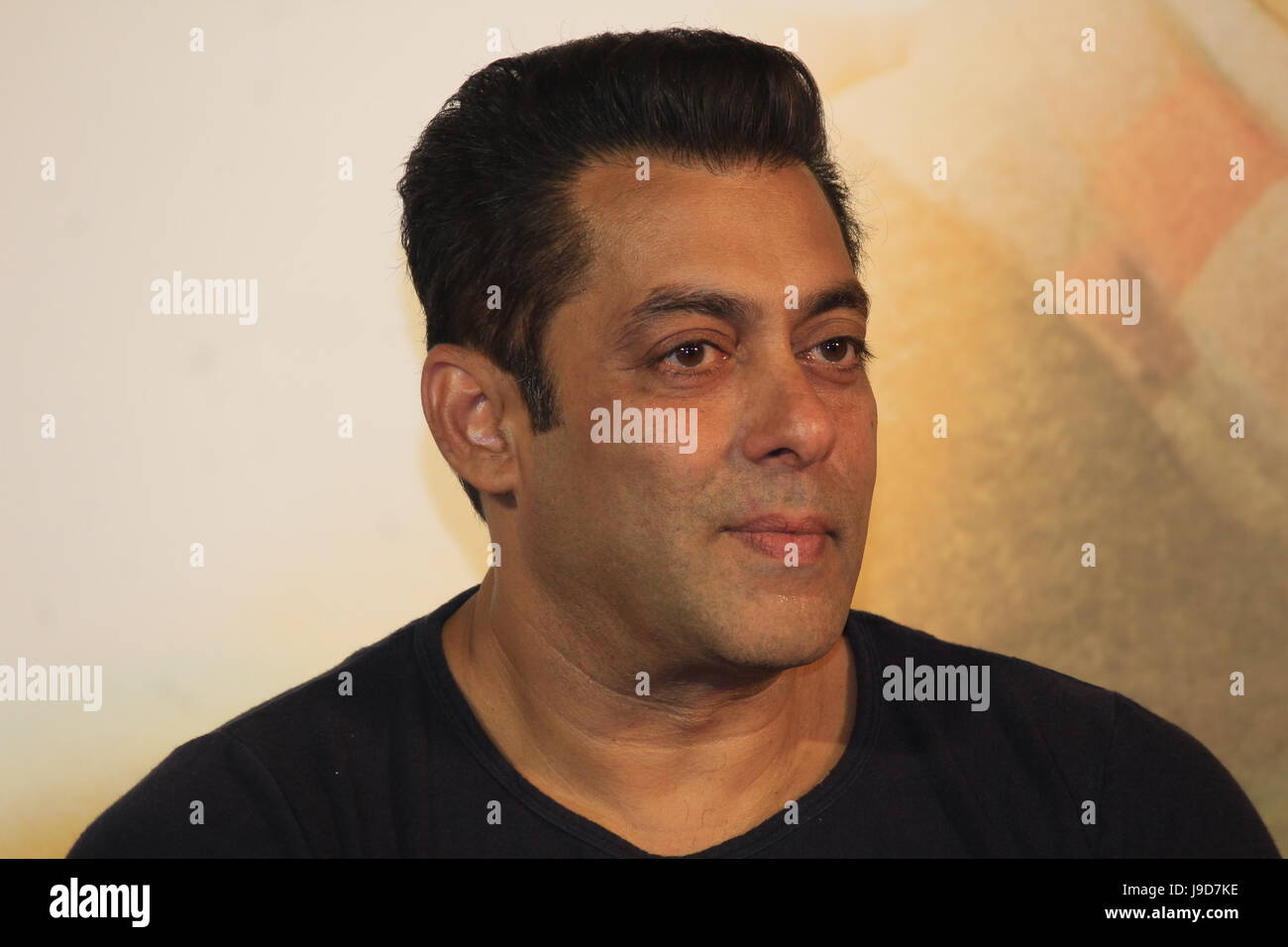 Salman khan hi-res stock photography and images - Alamy