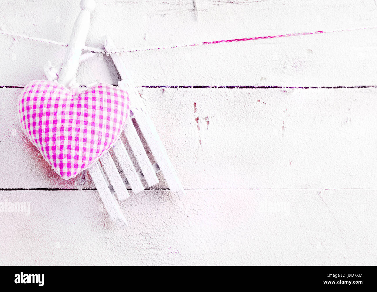 present, winter, wood, romantic, snow, coke, cocaine, material, drug ...