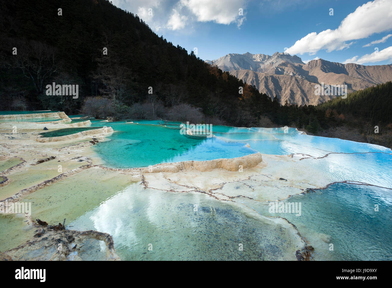 Huanglong china unesco hi-res stock photography and images - Alamy