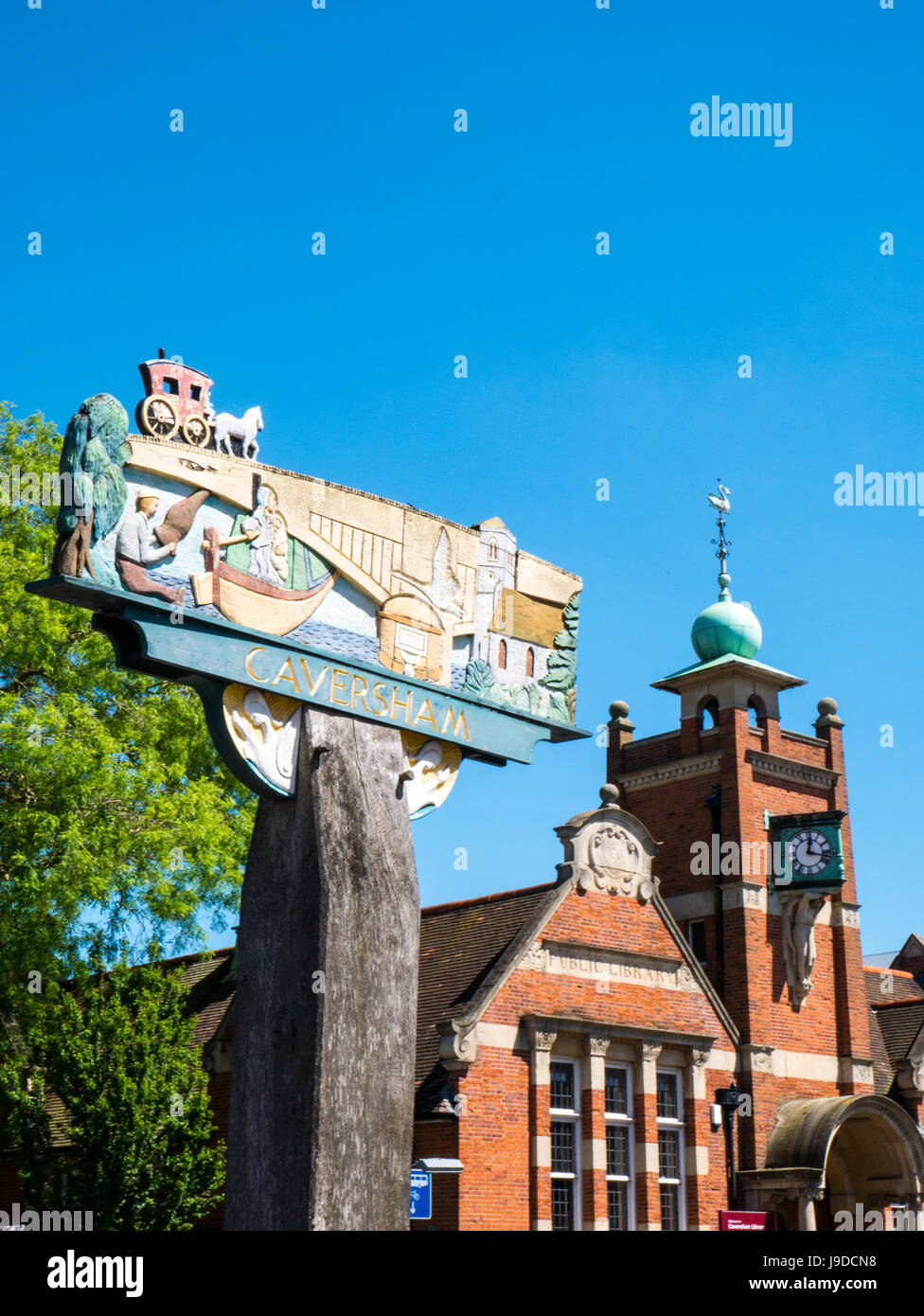 Caversham Sign, Caversham, Reading, Berkshire, England Stock Photo - Alamy