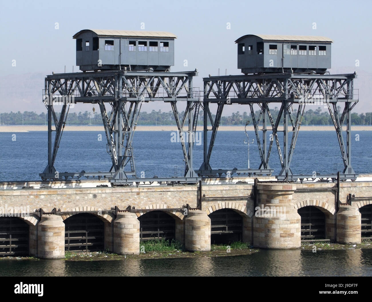 Nile dam hi-res stock photography and images - Alamy