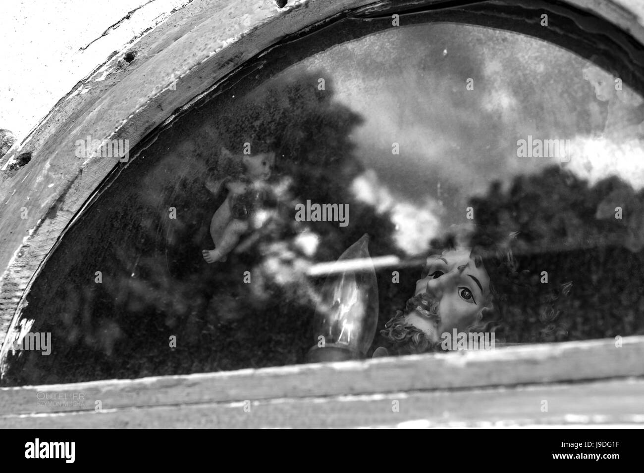 Streets of Sicily - collection of photos, Catania, roadside shrines ...