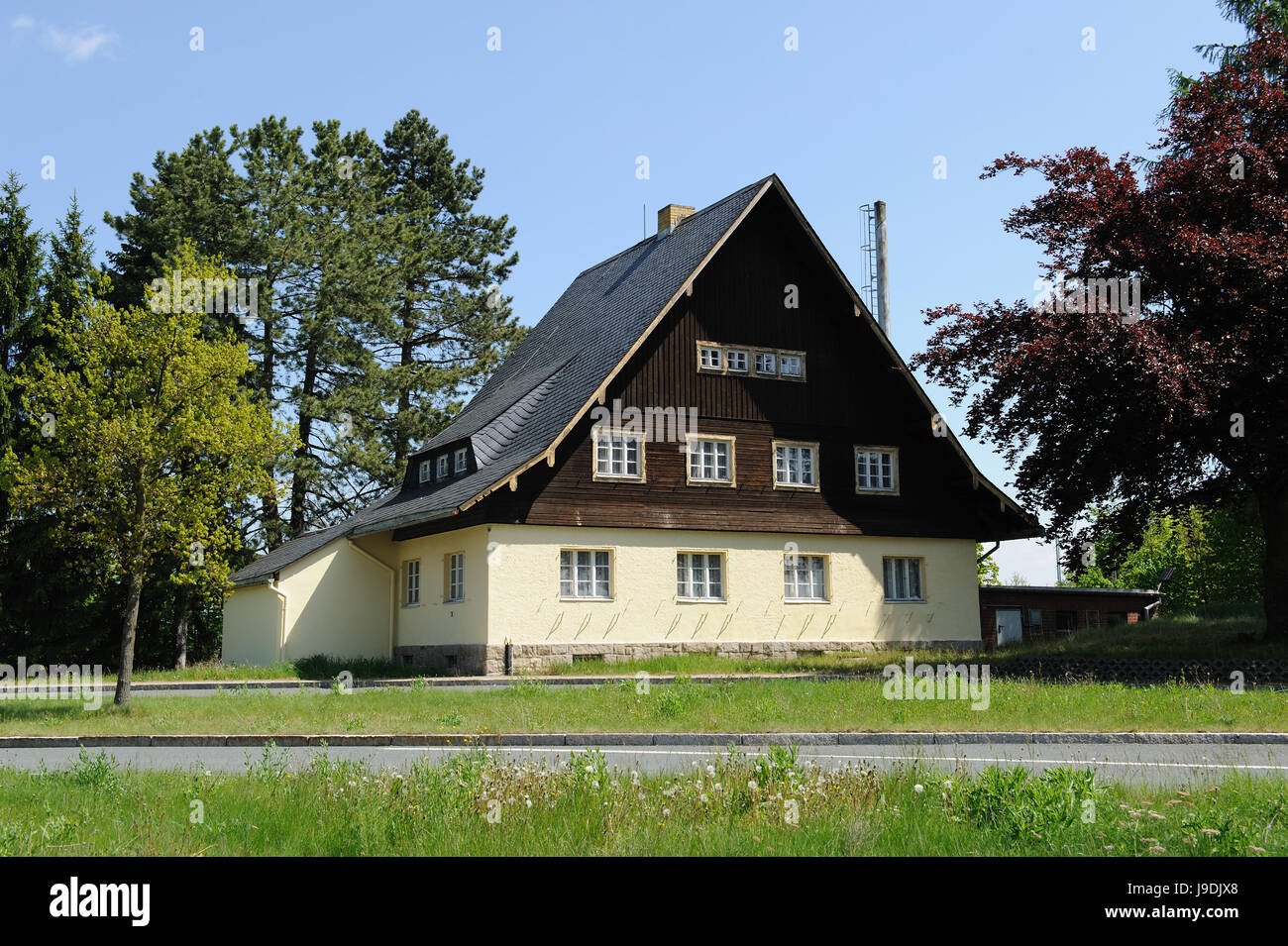 house, building, border, czechia, border crossing, house, building ...