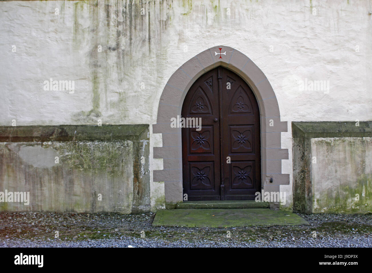 goal, passage, gate, archgway, gantry, door, monastery, convent, church ...