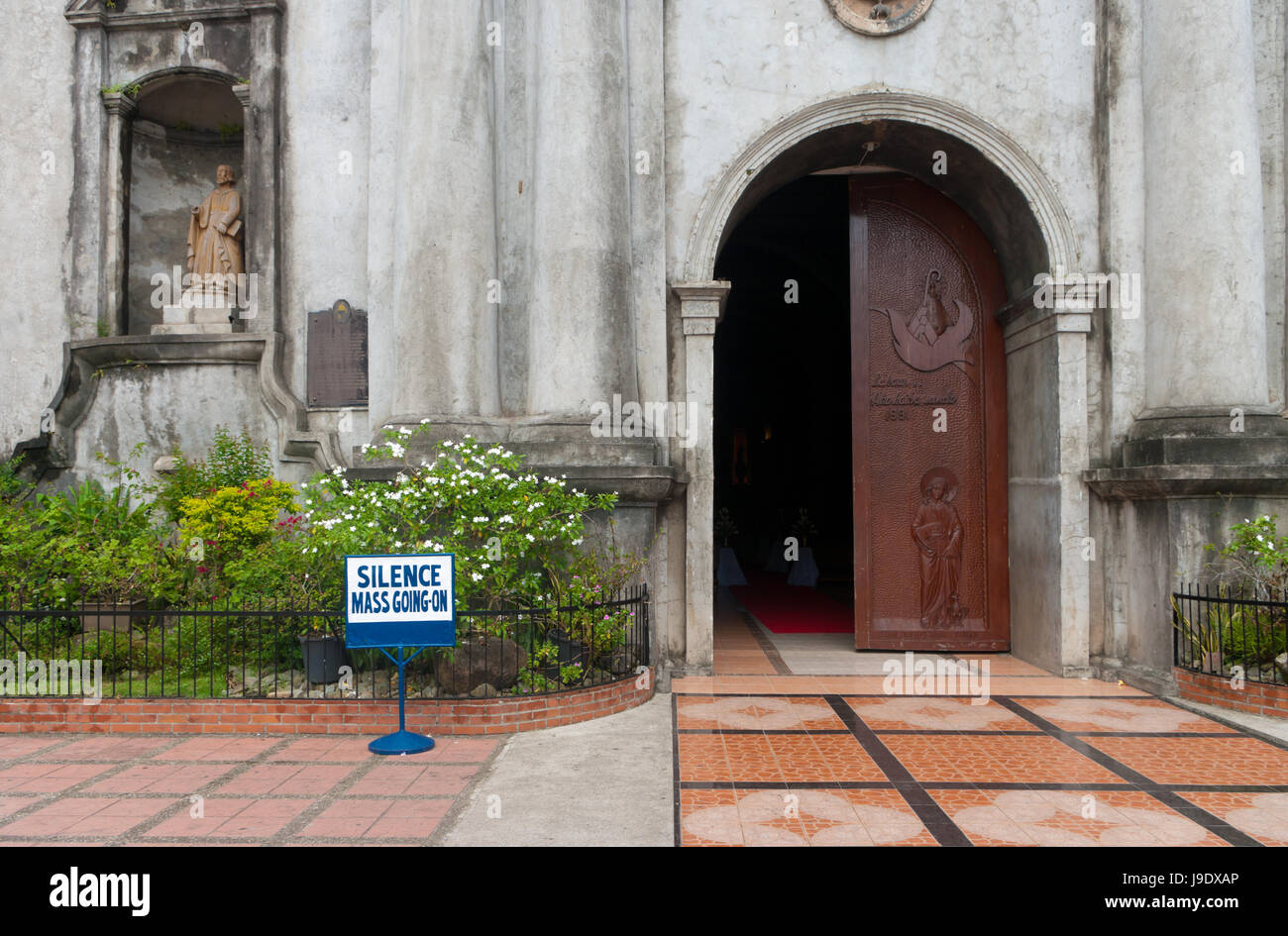 church, entrance, door, radio silence, quietness, silence, mass ...
