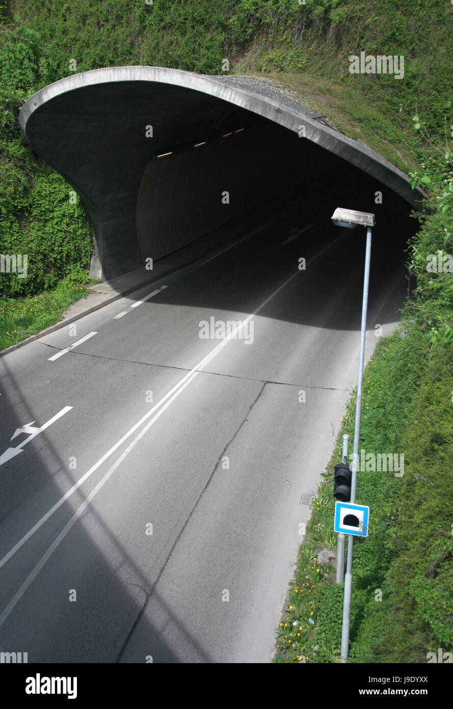 Straentunnel hi-res stock photography and images - Alamy