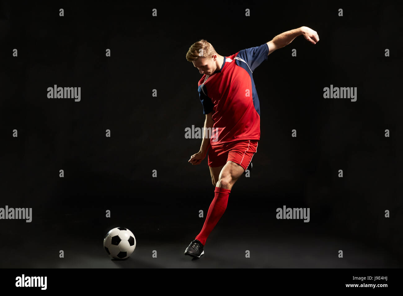 Full length goal shot football hi-res stock photography and images - Alamy