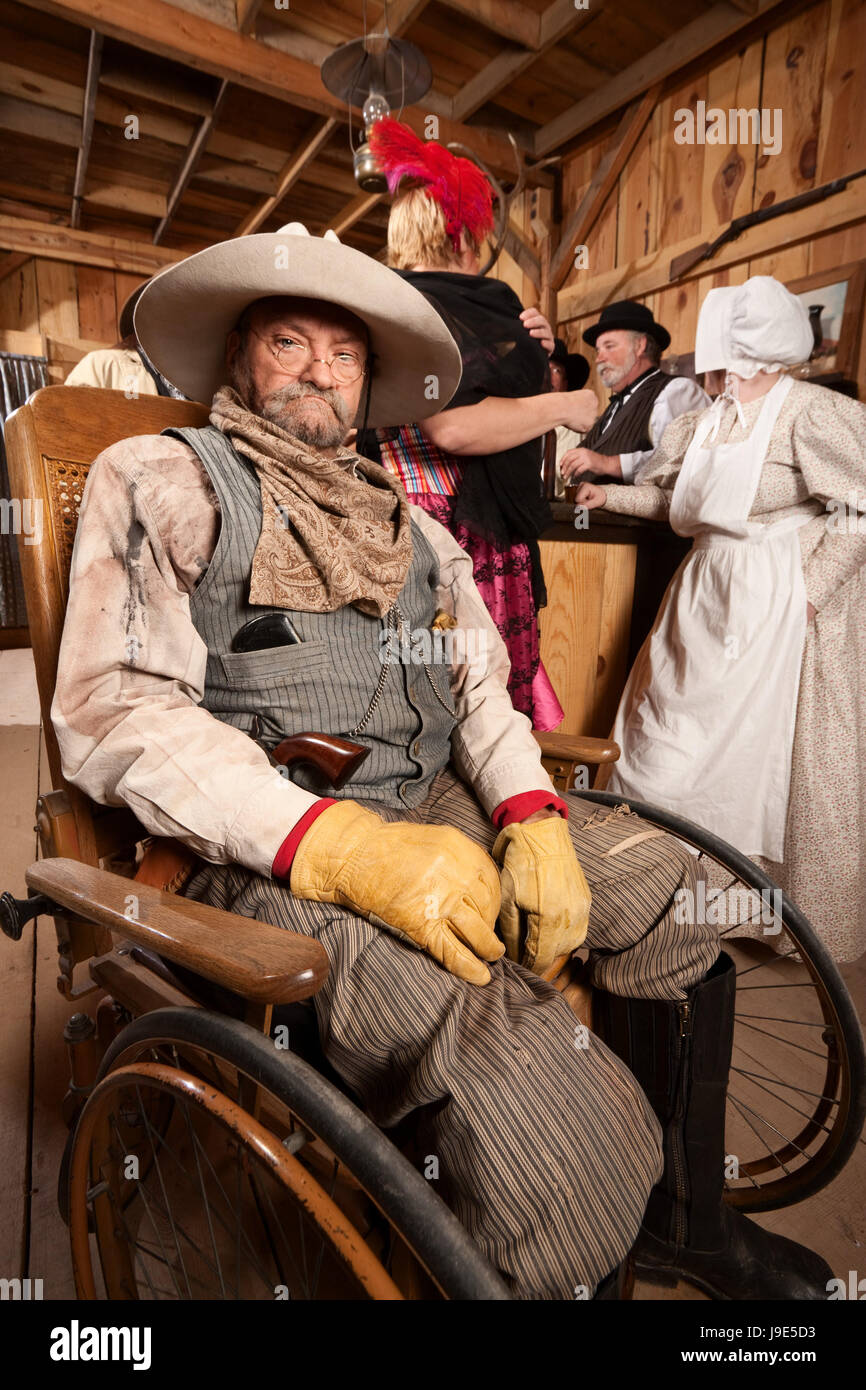 Saloon woman old west hi-res stock photography and images - Alamy