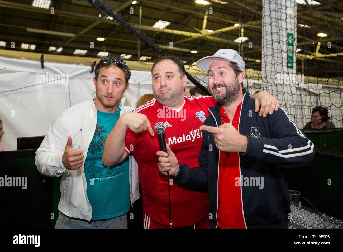 Goldie lookin’ chain hi-res stock photography and images - Alamy