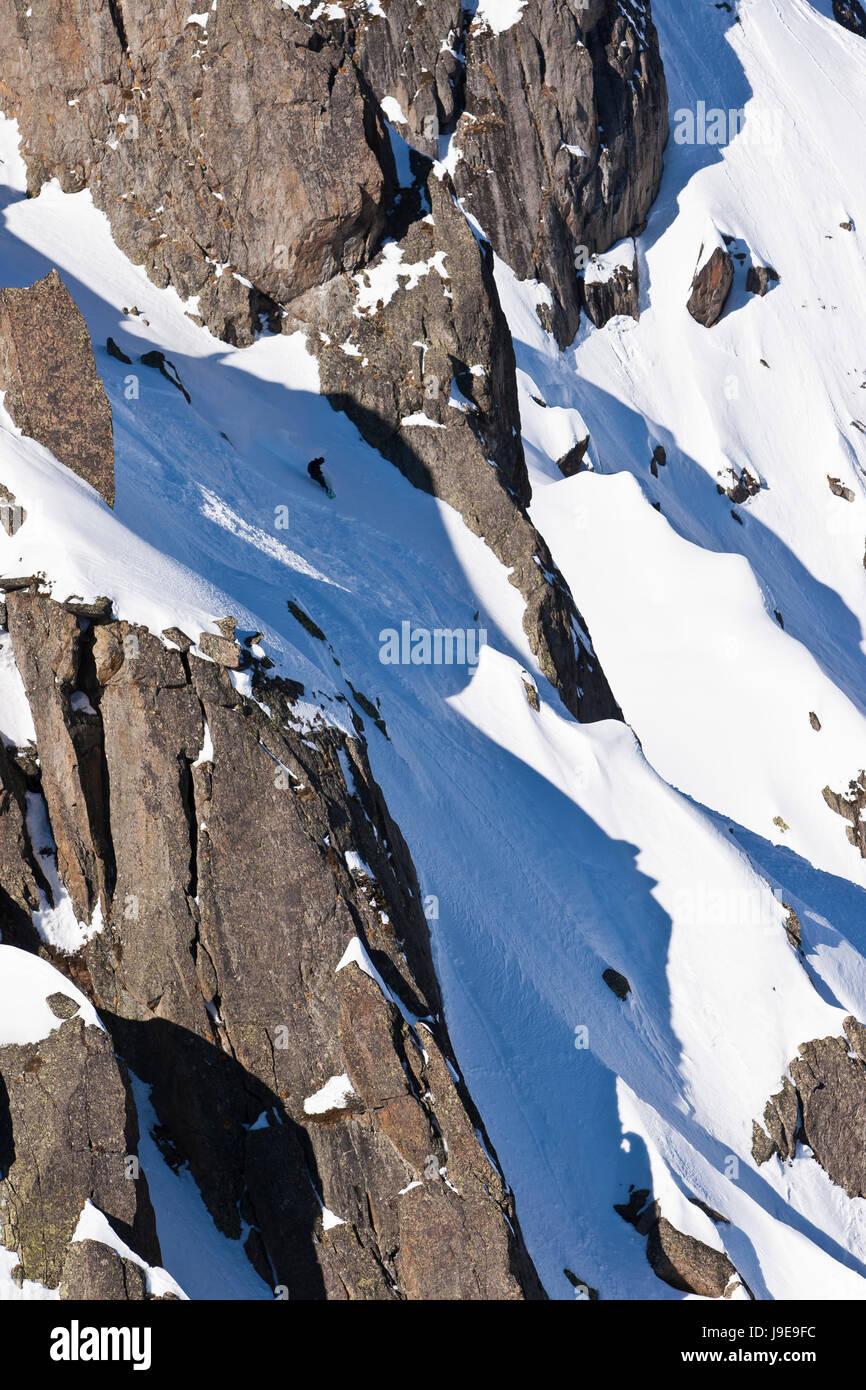 Snowboard snowboarding off piste hi-res stock photography and images ...