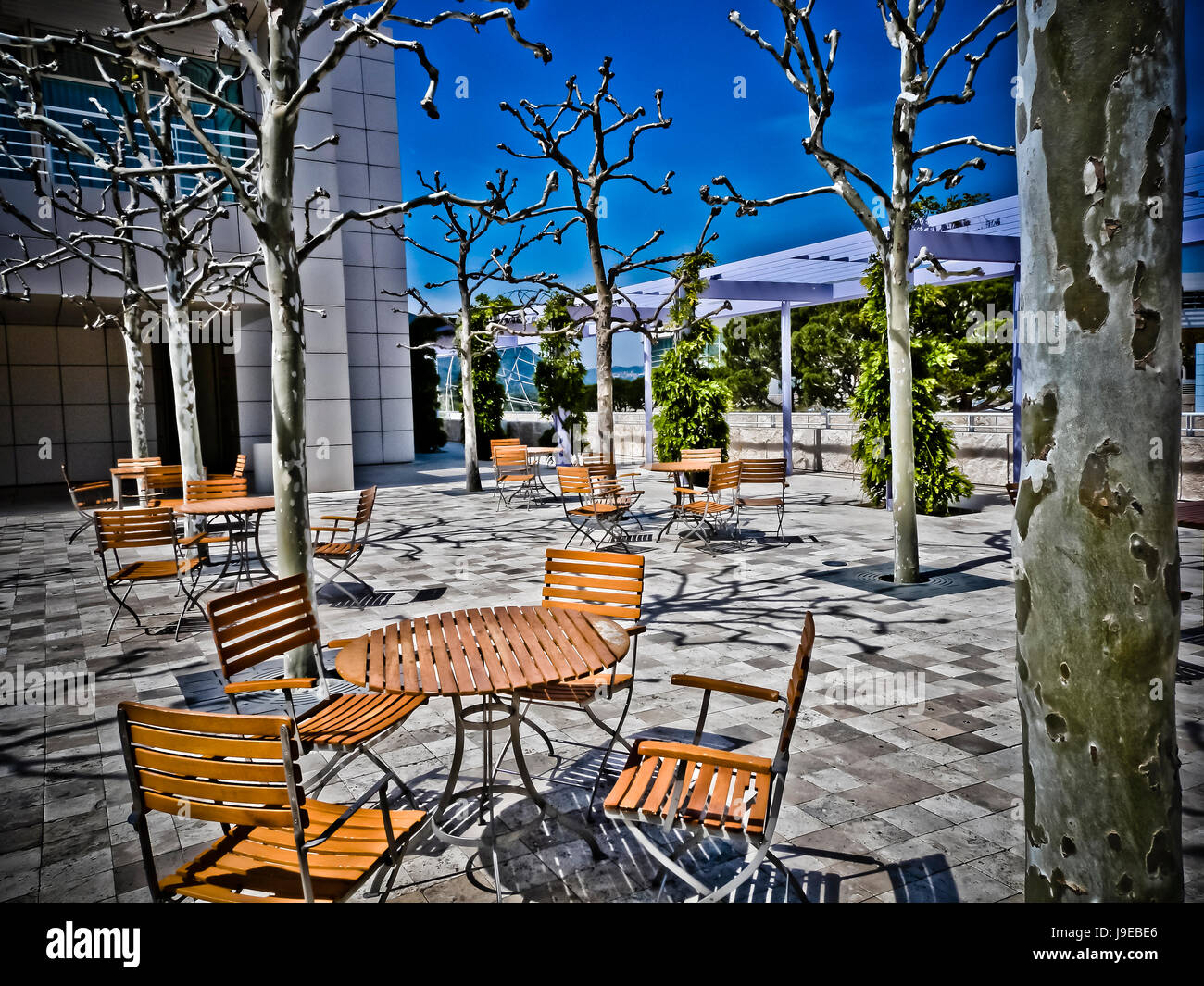 Outdoor cafe at J. Paul Getty Museum in Los Angeles Stock Photo - Alamy