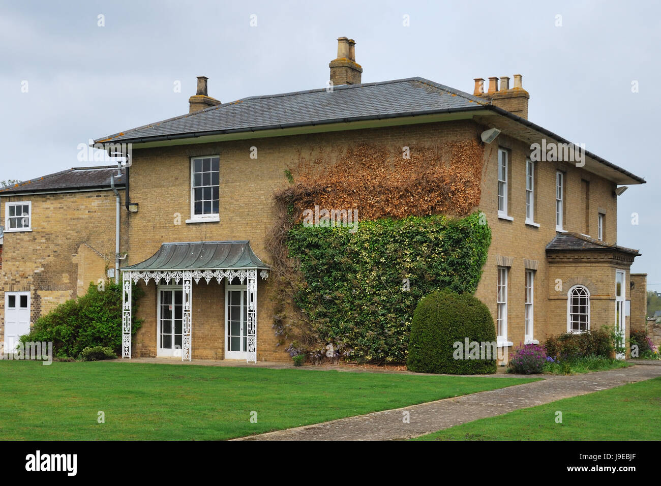 house, building, garden, hotel, england, country, formal, meadow, grass ...