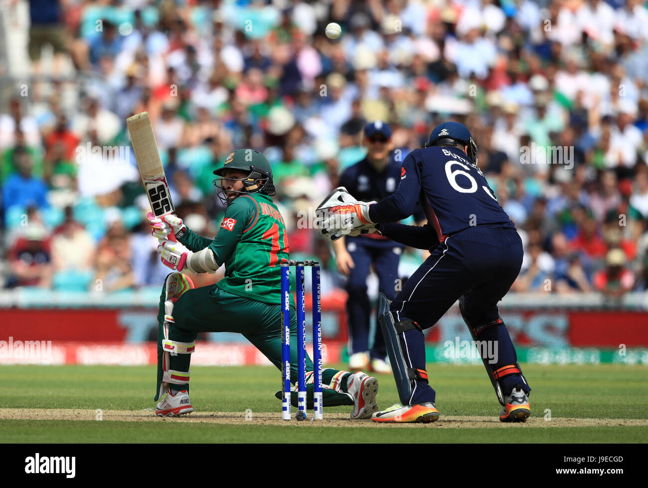 Wicket englands jos buttler hi-res stock photography and images - Alamy