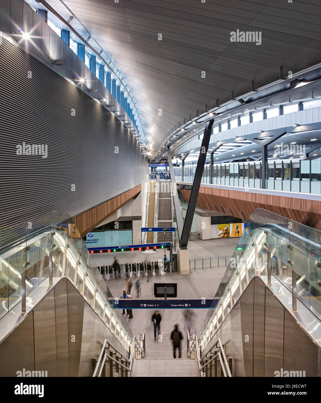 LONDON BRIDGE STATION Stock Photo - Alamy