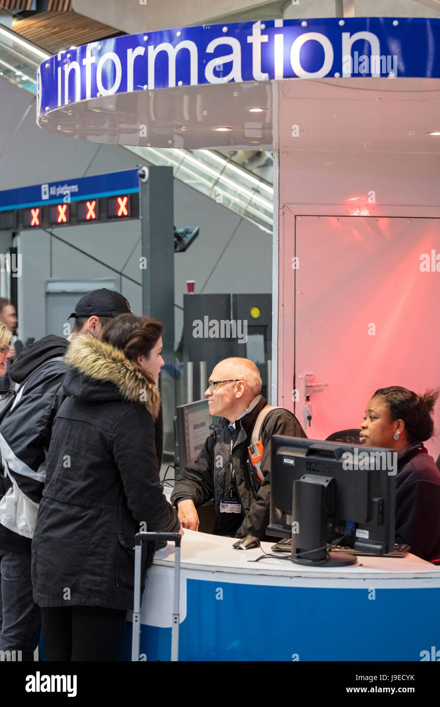 LONDON BRIDGE STATION Stock Photo - Alamy
