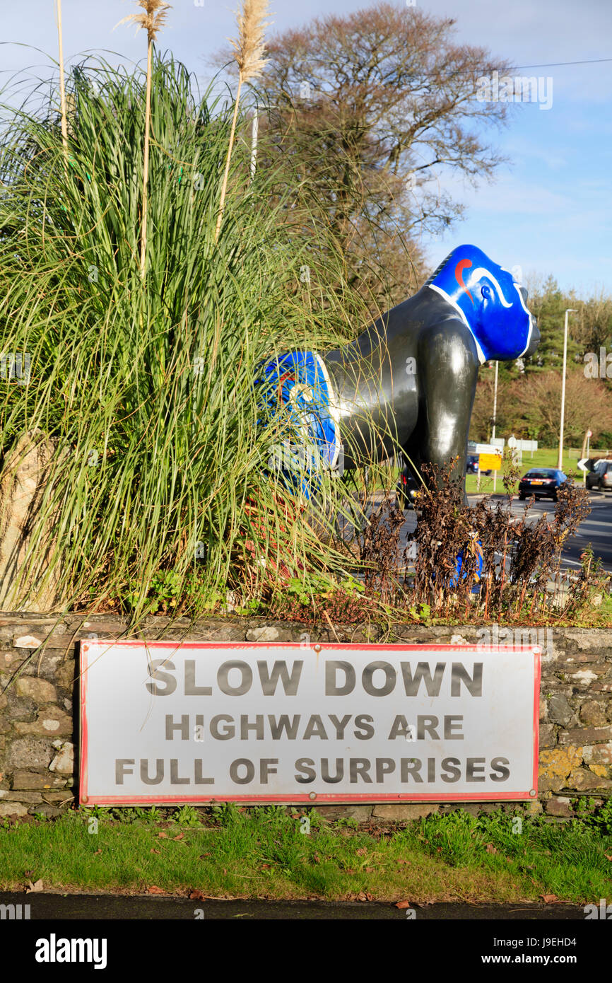 Nacho, a painted statue from Paignton Zoo's Great Gorilla Project ...