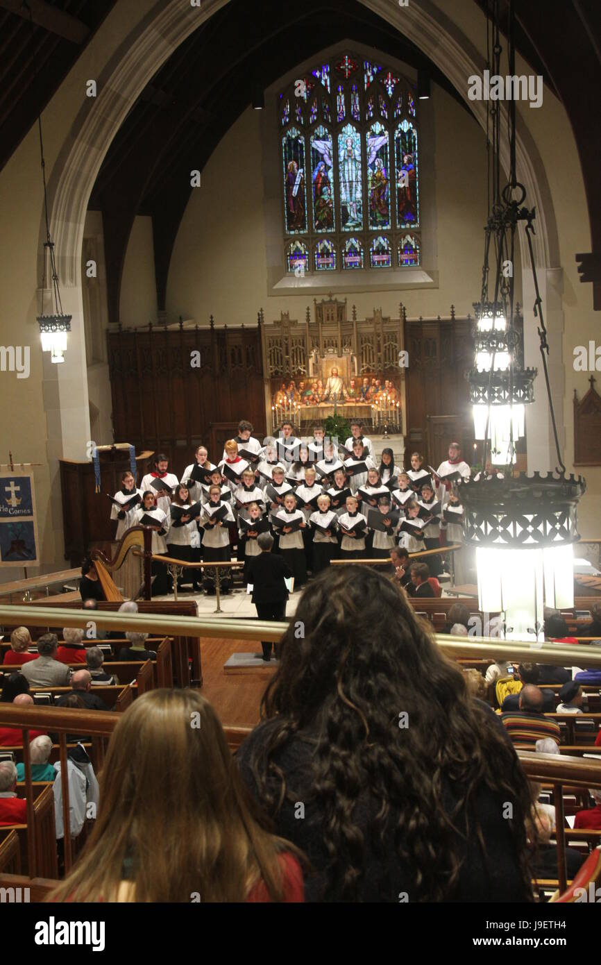 Group singing concert classic hi-res stock photography and images - Alamy