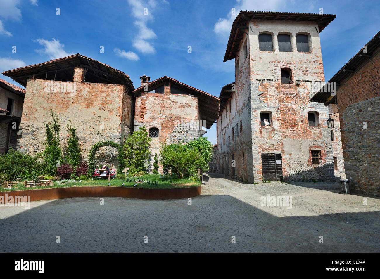 Candelo (Vc), il Ricetto. Candelo, the Ricetto Stock Photo - Alamy