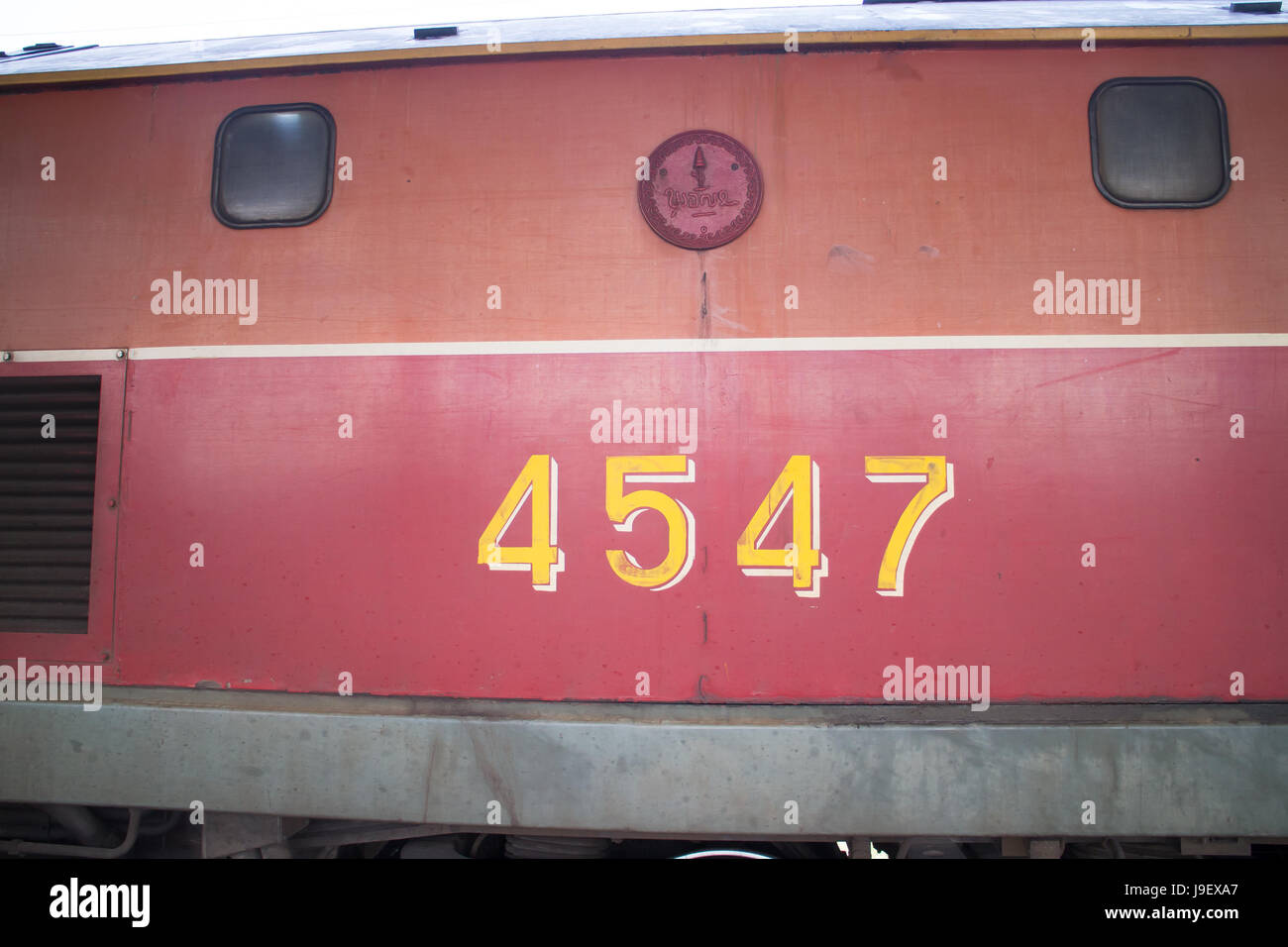 CHIANG MAI, THAILAND -MAY 5 2017: Ge Diesel locomotive no.4547 train no ...
