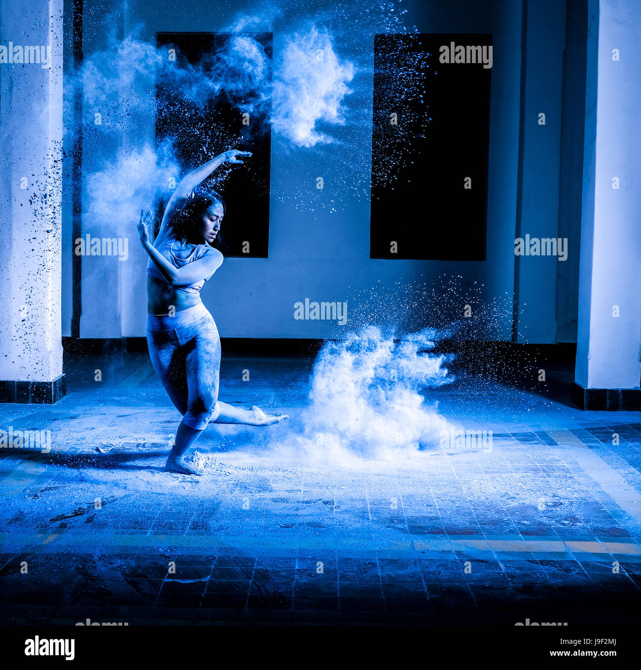 Slow Motion Powder Freeze - High Speed Photography Stock Photo - Alamy