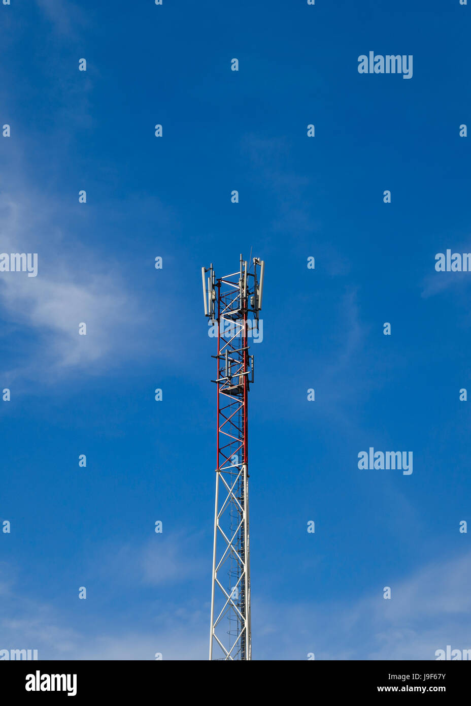 Cell phone tower hi-res stock photography and images - Alamy