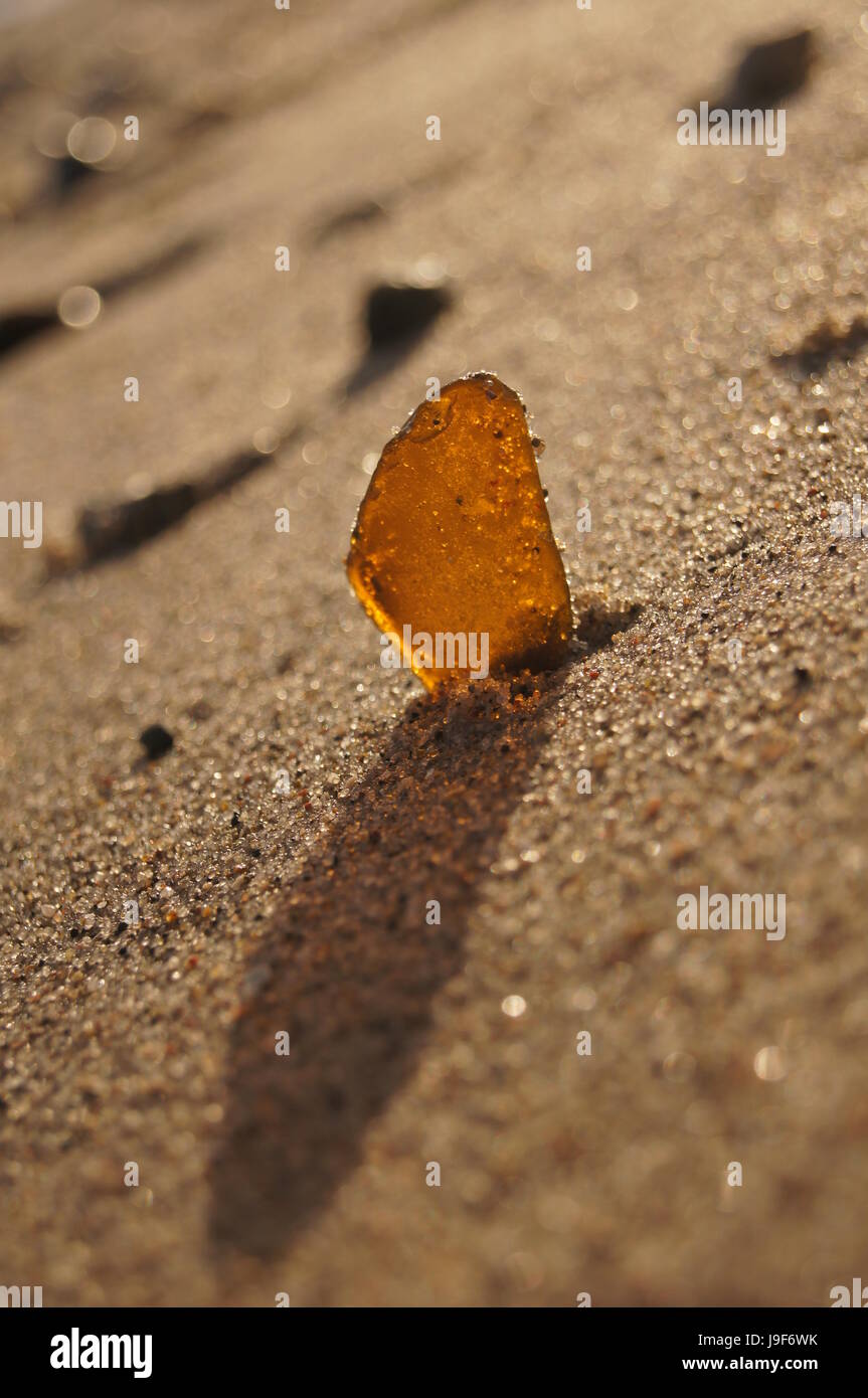 fragments of glass Stock Photo - Alamy
