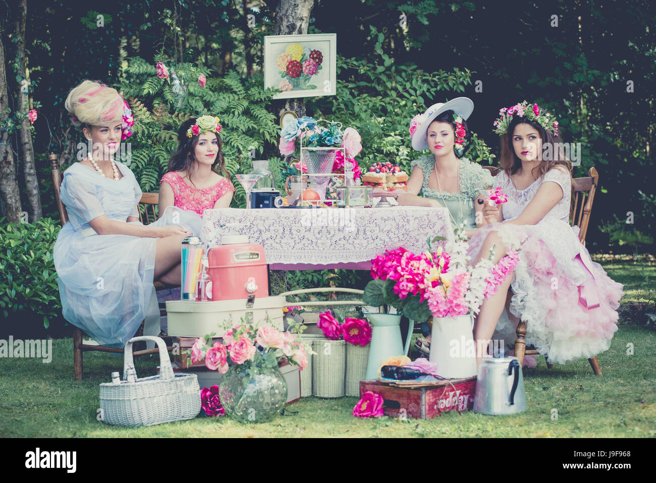 Vintage tea party Stock Photo - Alamy