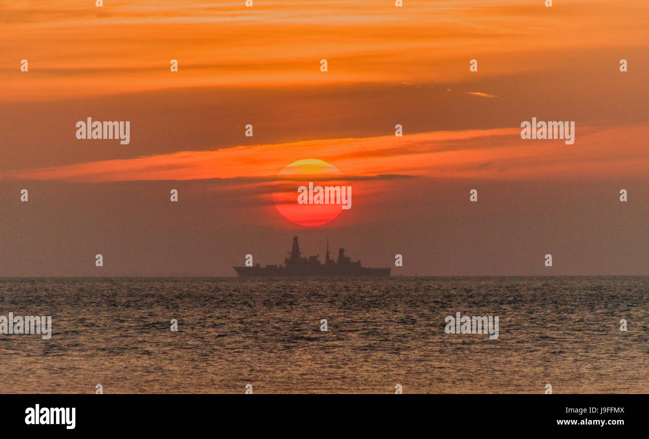 British royal navy frigate type 45 hi-res stock photography and images ...