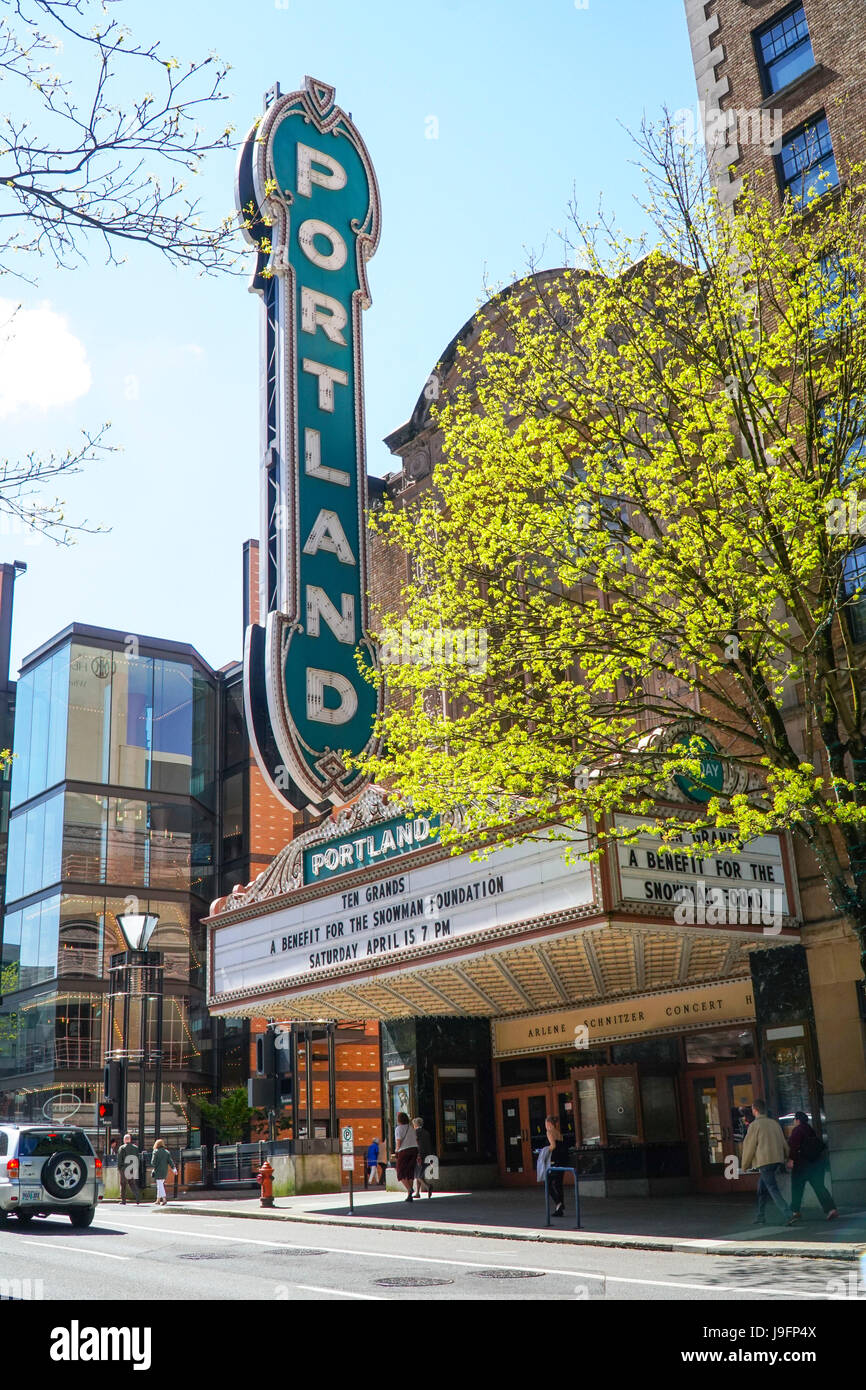 Portland Theater - Arlene Schnitzer Concert Hall - PORTLAND - OREGON ...