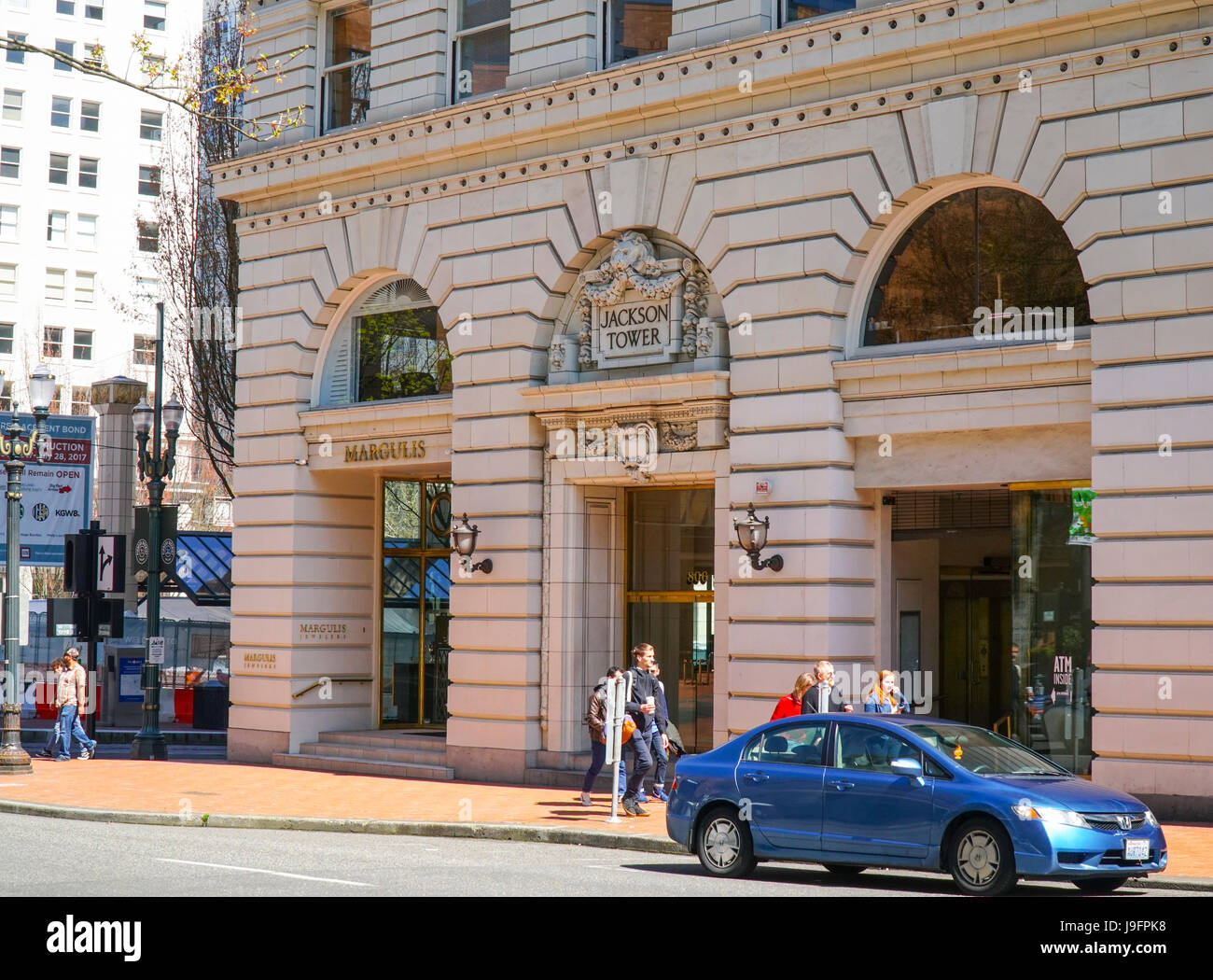 Jackson tower building portland hi-res stock photography and images - Alamy