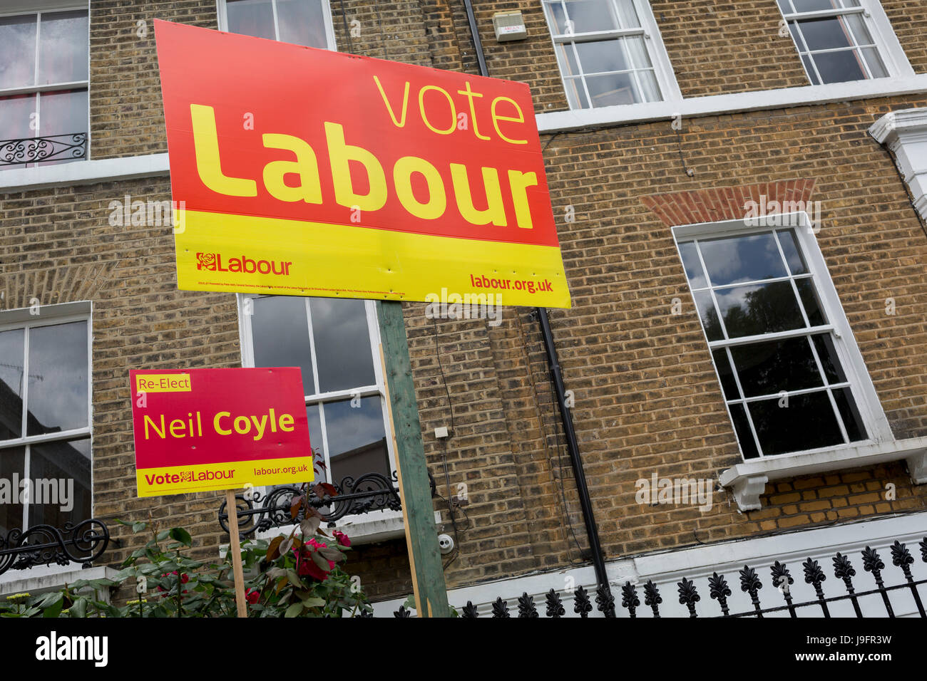Vote labout poster hi-res stock photography and images - Alamy
