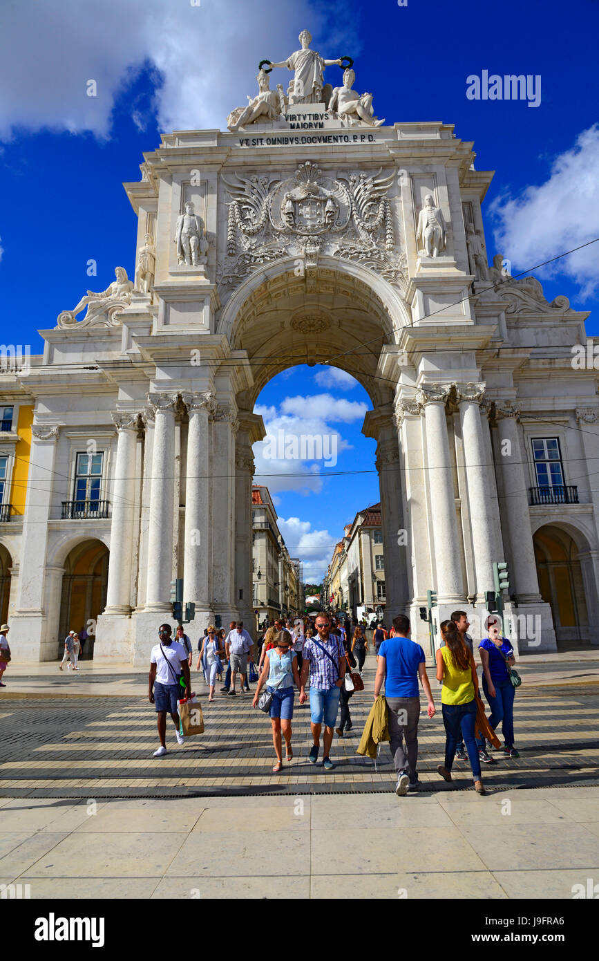 Praca de comercio square hi-res stock photography and images - Alamy