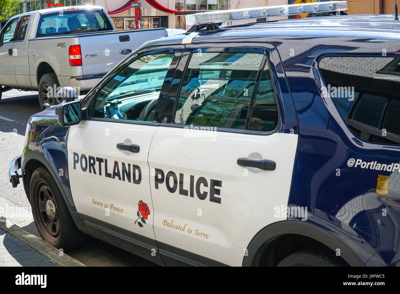 Portland street car hi-res stock photography and images - Alamy