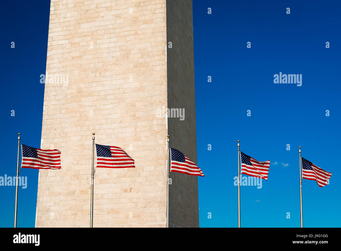 Tall columns washington monument hi-res stock photography and images ...