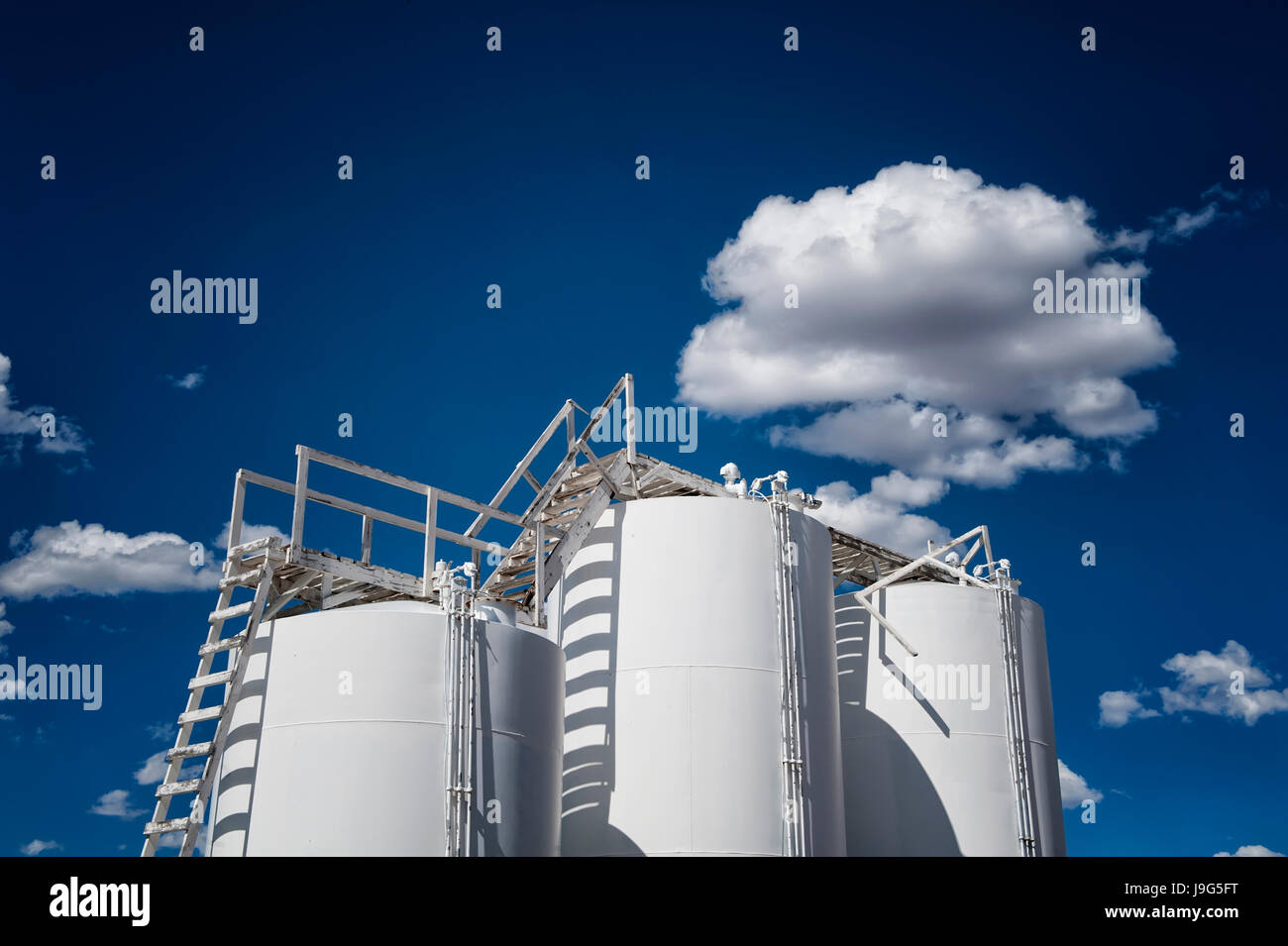 industry, tank, processing, distribution, manufacturing, storage ...